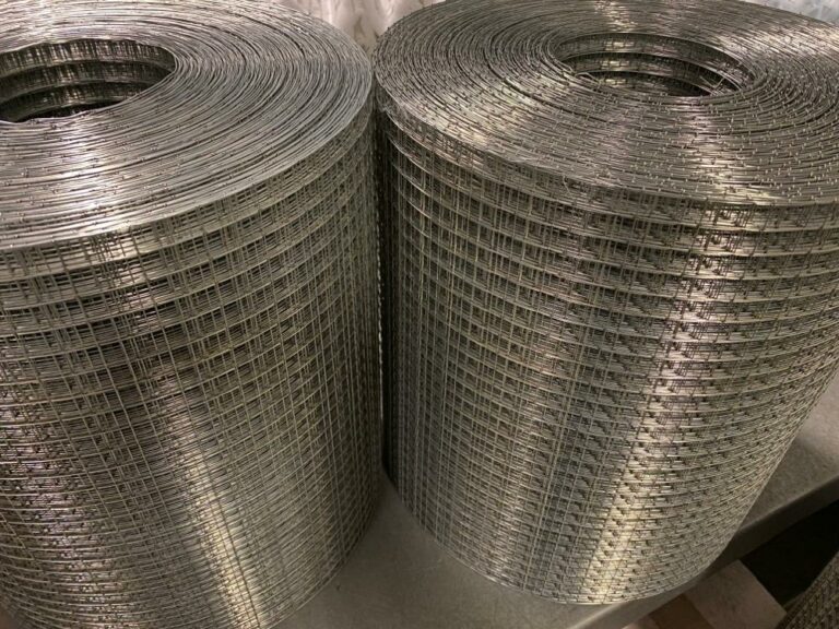 Production and installation of Mesh panels / rolls - Ariafil